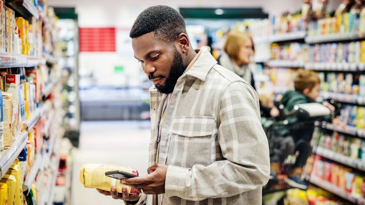 The 2 Nutrition Label Details Strength Coaches Watch When They Want to ...