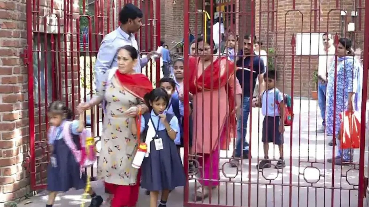 Four Delhi schools receive bomb threats, a day after St Stephen's scare