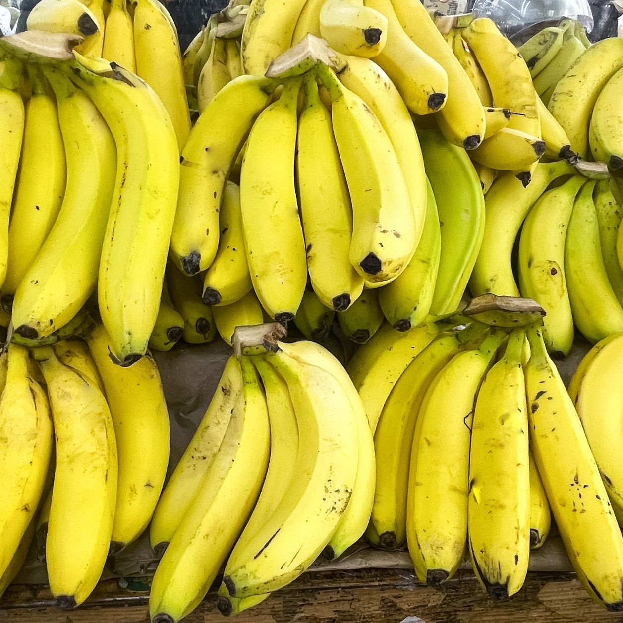 Cet expert est formel, voici pourquoi vous devriez laver les bananes ...