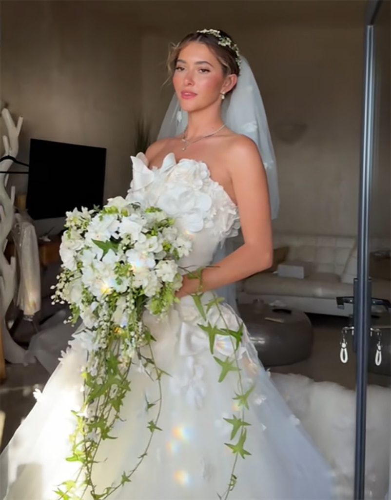 TikToker Madeleine White Marries Andrew Fedyk: See Her Wedding Dress