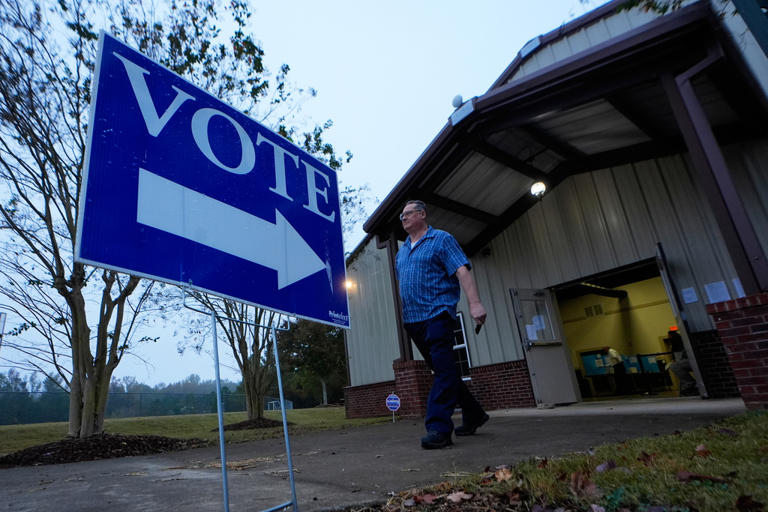 Hubbard claims victory over Waites in Democratic runoff for Georgia ...