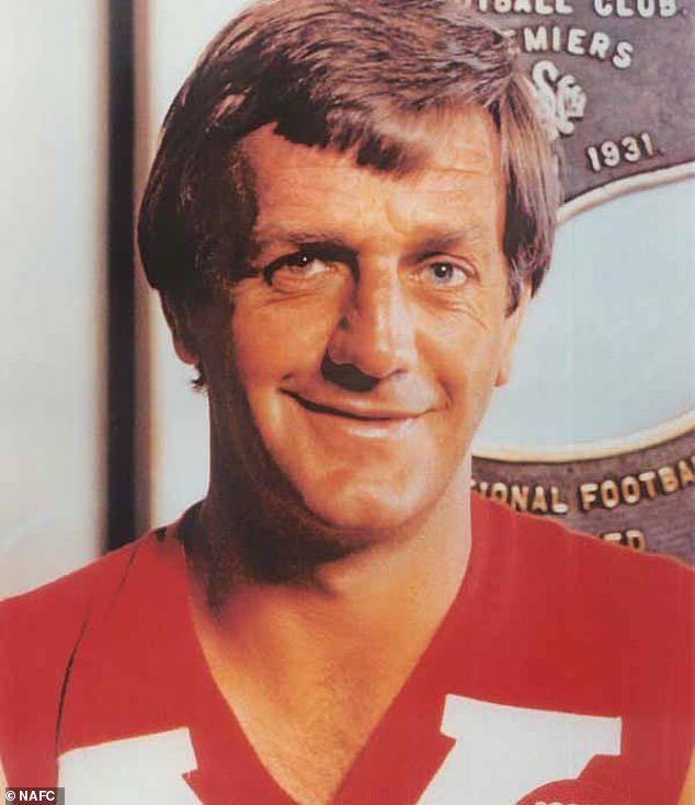 Tributes flow for South Australian footy legend Barrie Robran who died ...