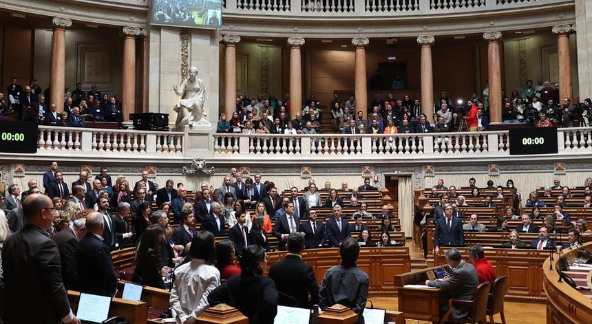 Alteração à lei de estrangeiros votada no Parlamento