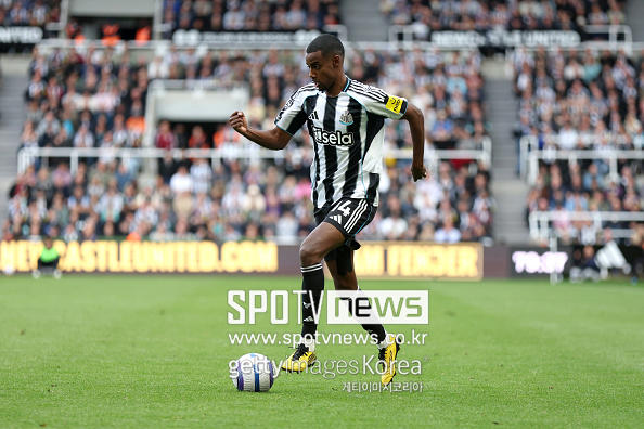 英 BBC ‘비피셜’ 떴다…리버풀, 초대형 협상 준비 “2004억 지불→EPL 득점 2위 공격수 영입”