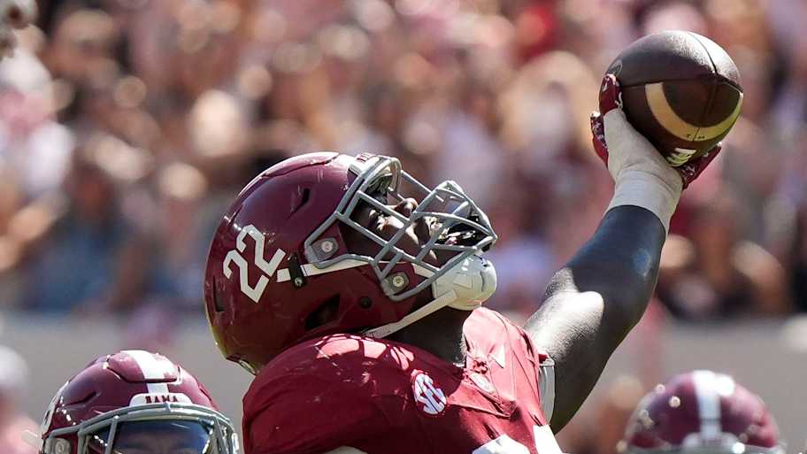 Alabama Defender Named to AFCA Good Works Team Watch List: Roll Call