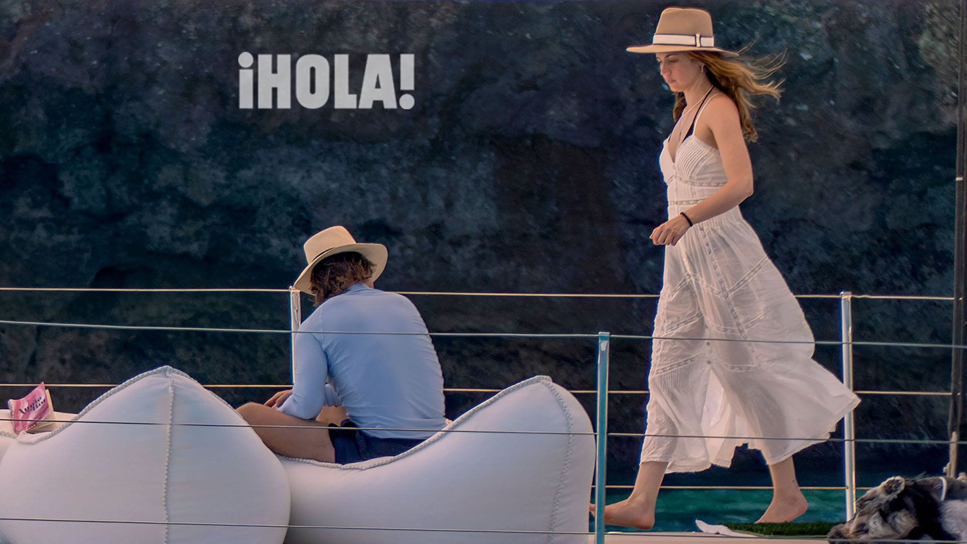 Ana de Armas en Menorca: un look mediterráneo para su cita en alta mar con Tom Cruise