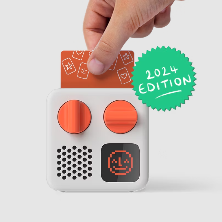 Stress free travel with the Yoto Mini audio player