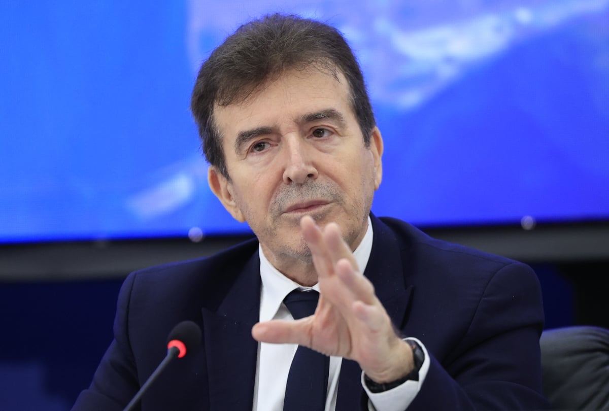 Μήνυση Χρυσοχοΐδη στον 42χρονο μαστροπό που απειλούσε τα θύματά του ...