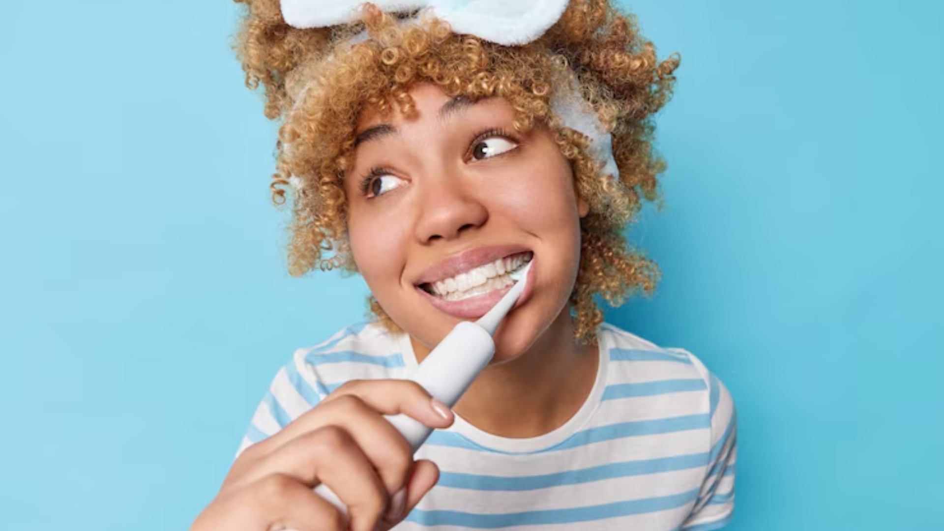 Bruker du mye tannkrem? Denne vanen kan skade munnen din.