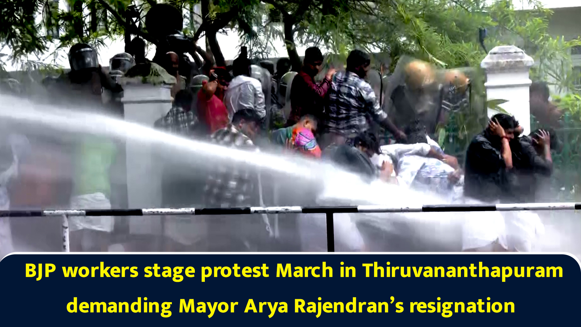 BJP workers stage protest March in Thiruvananthapuram demanding Mayor ...