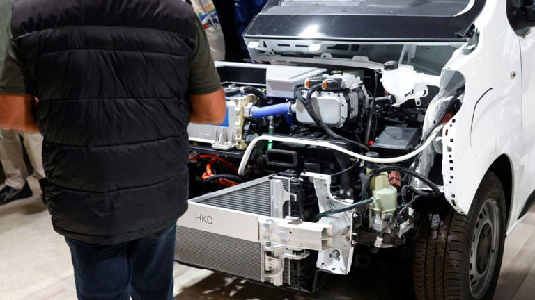 Stellantis pulls plug on hydrogen fuel cell vans