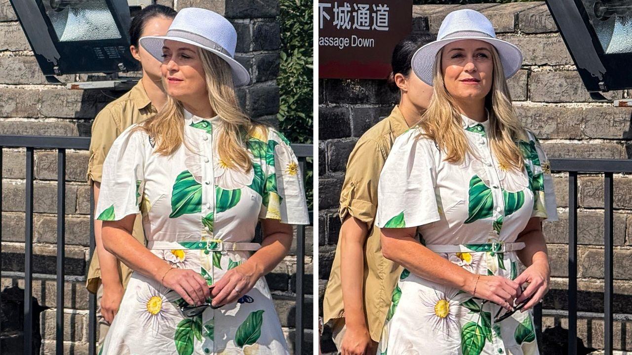 Jodie’s bold dress makes waves in Beijing