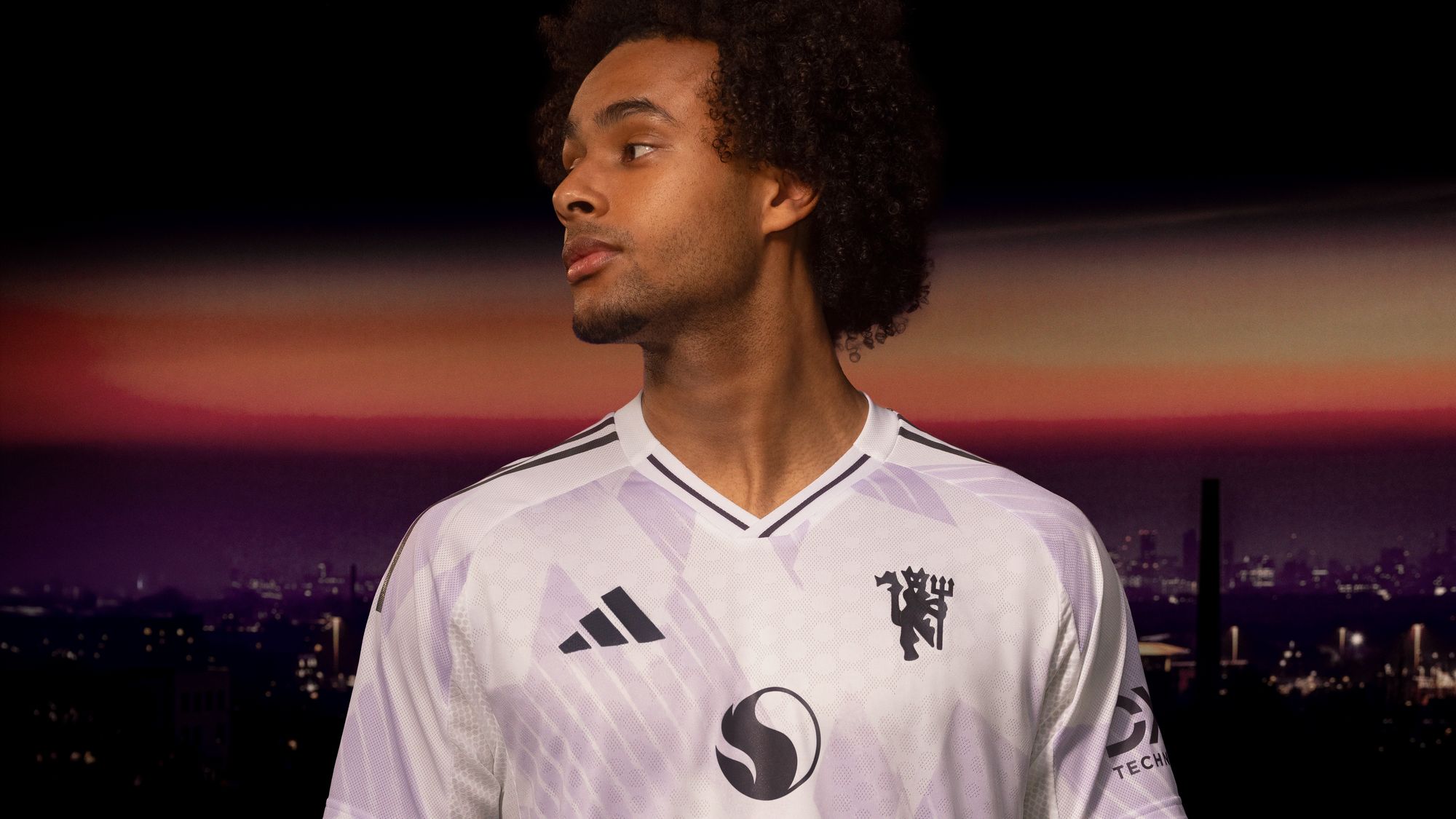 Manchester United unveil new Adidas away kit inspired by iconic 90s shirt