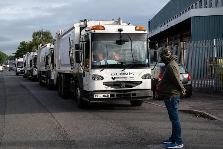 Birmingham bin collections hit again as striking bin workers cause more ...
