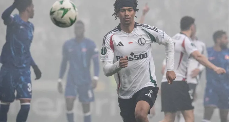 Legia traci reprezentanta Polski. Maxi Oyedele przenosi się do Francji