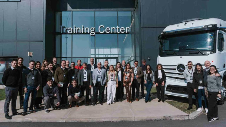 ‘We knew it was something special’: LSU graduate catches over 600-pound ...