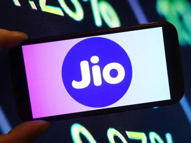 Jio Financial Q1 Preview: Strong Earnings Could Trigger 20% Rally, Says SEBI RA