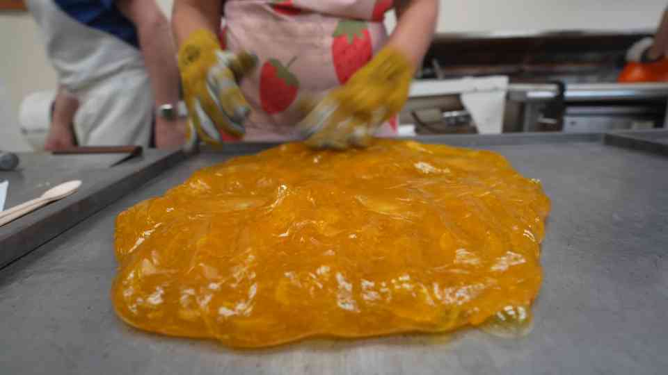 Disgusting Hands & Teamwork_ Funny Moments in the Kitchen