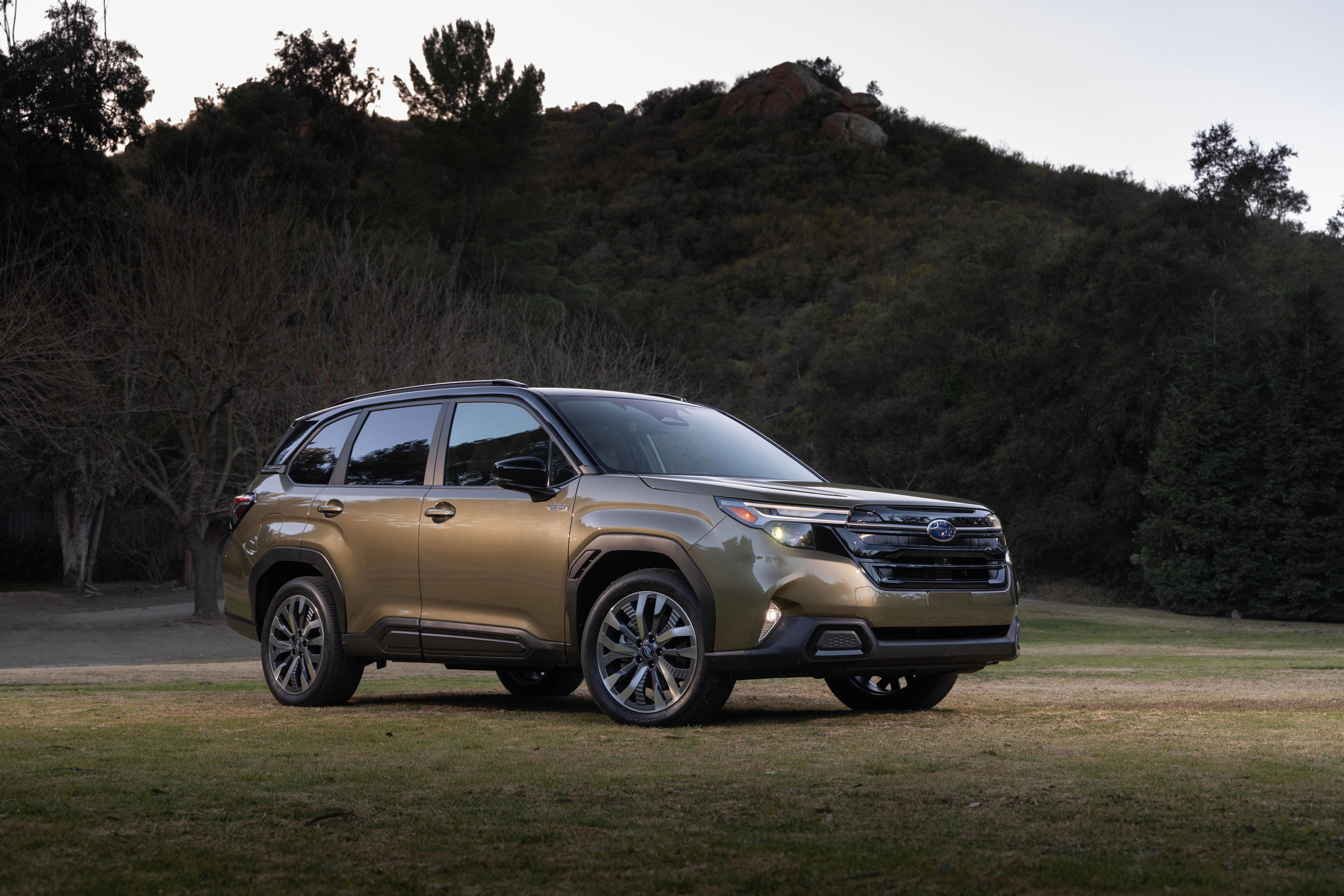 2025 Subaru Forester hybrid’s 35 mpg impresses despite pesky electronics