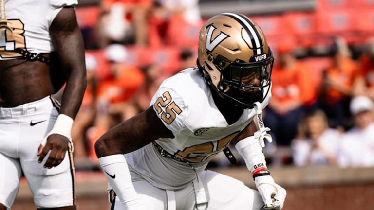 "I Don't Know How He Does It." Inside Martel Hight's Transition to Wide ...