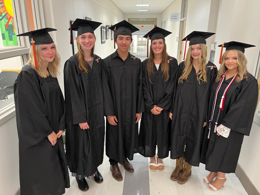 Powhatan High School honors eight graduates in summer ceremony