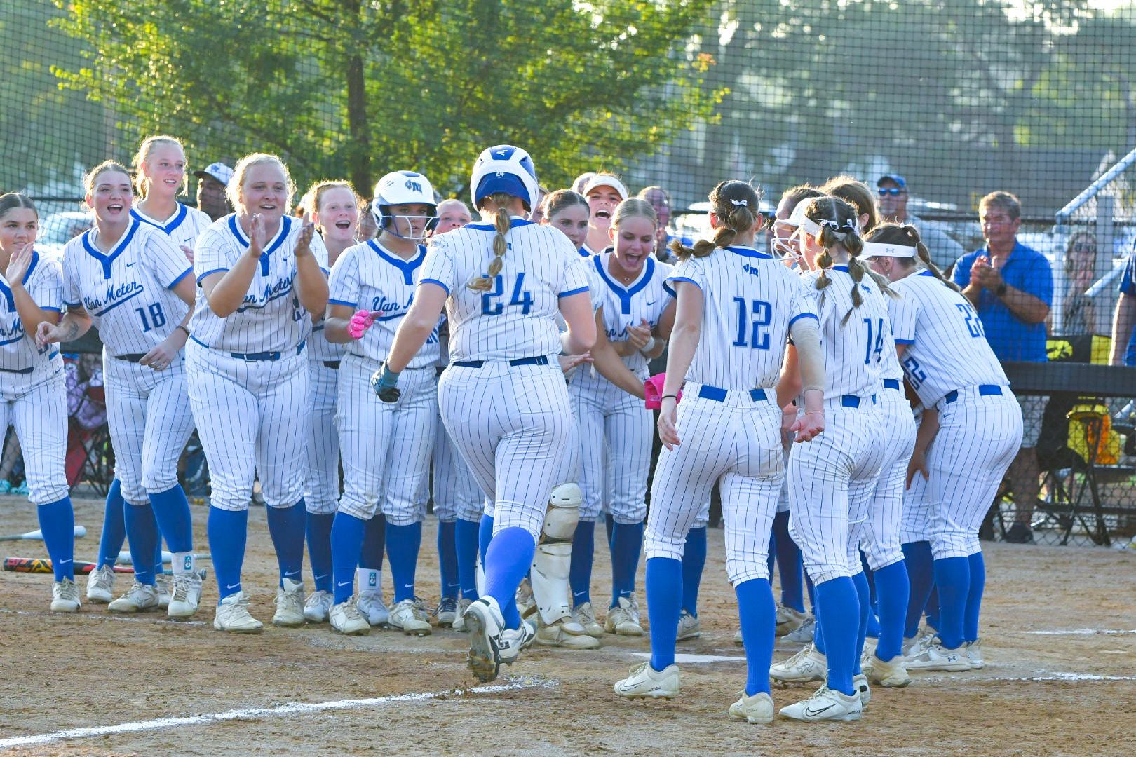Van Meter baseball, softball head back to state tournament