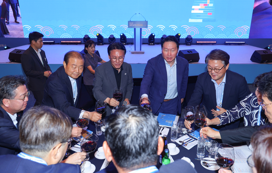 김민석 “K-APEC 만들자” 최태원 “한국 저력 보일 쇼케이스”