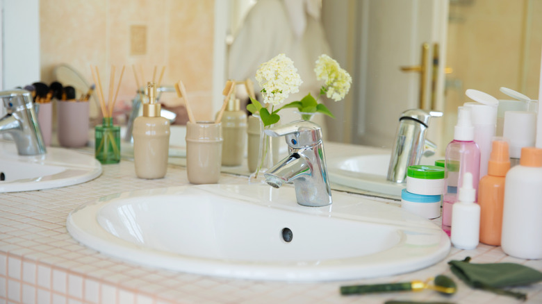 The Genius Repurposing Hack That Keeps Bathroom Countertops Clutter-Free