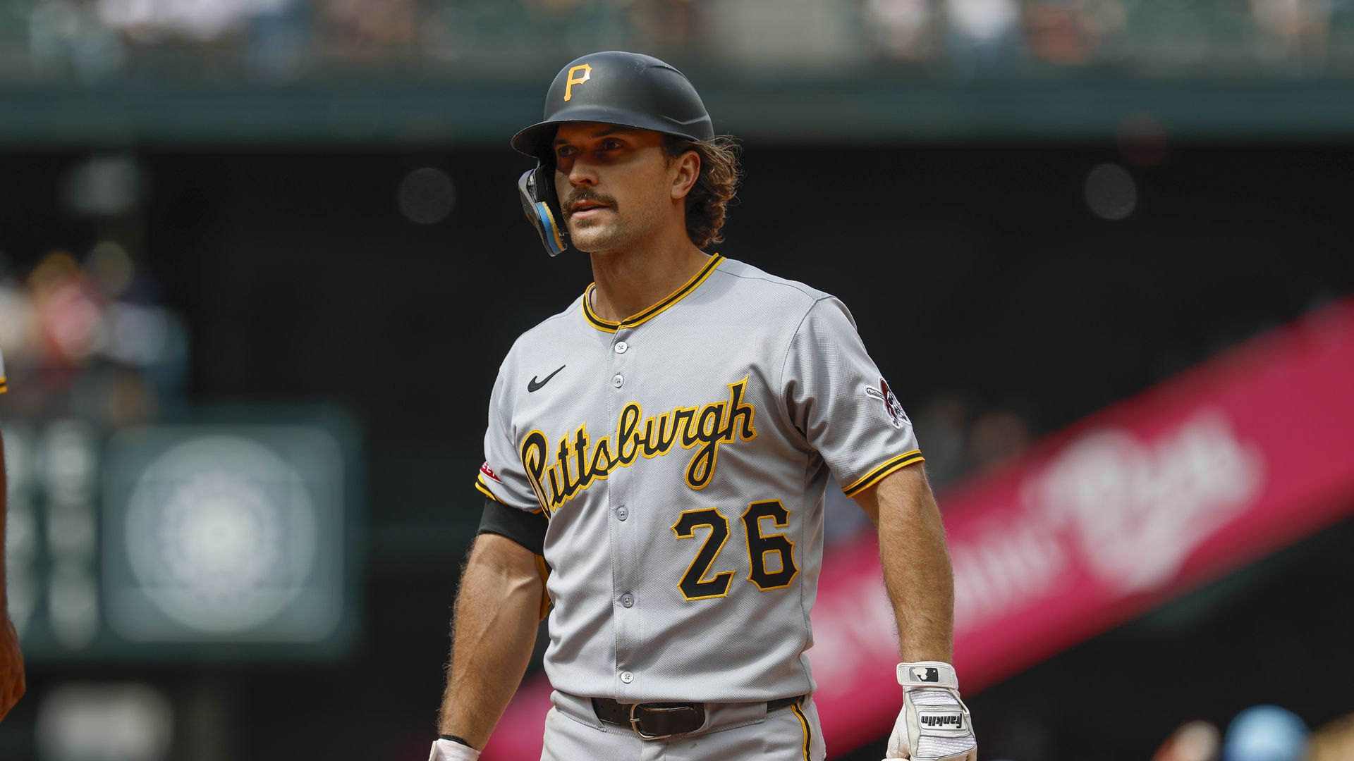 Royals acquire Adam Frazier from the Pirates