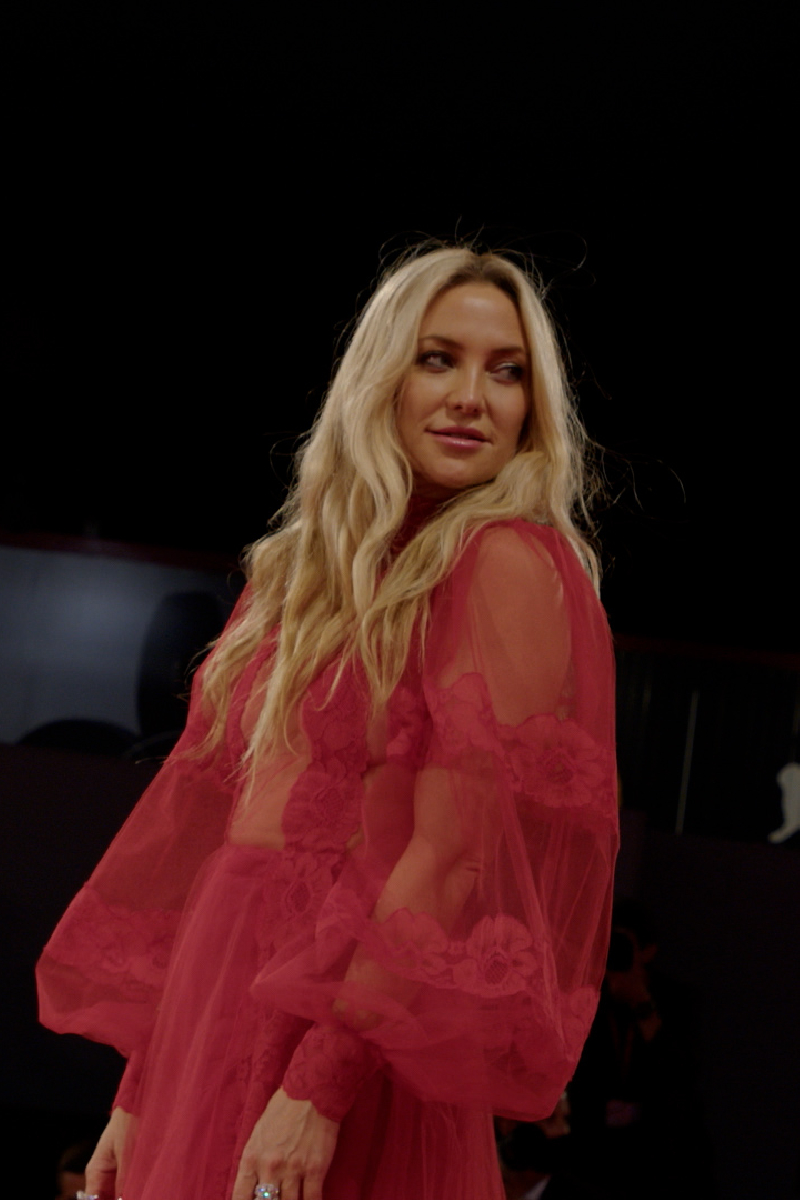 It Girl forever, Kate Hudson’s reinvention game is strong