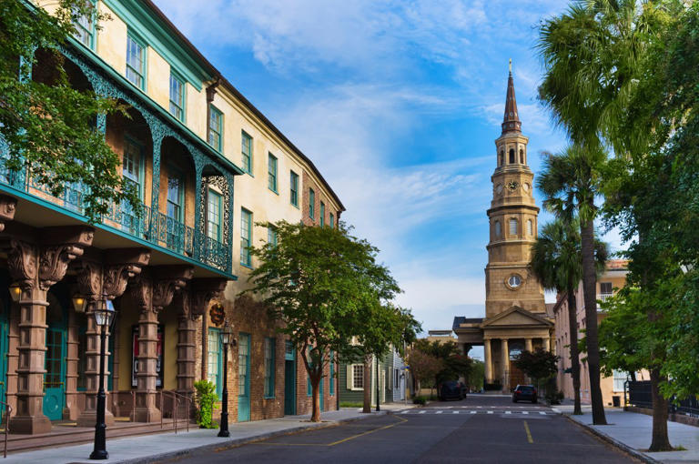 Charleston vs Savannah for Vacation: Which Should You Visit First?