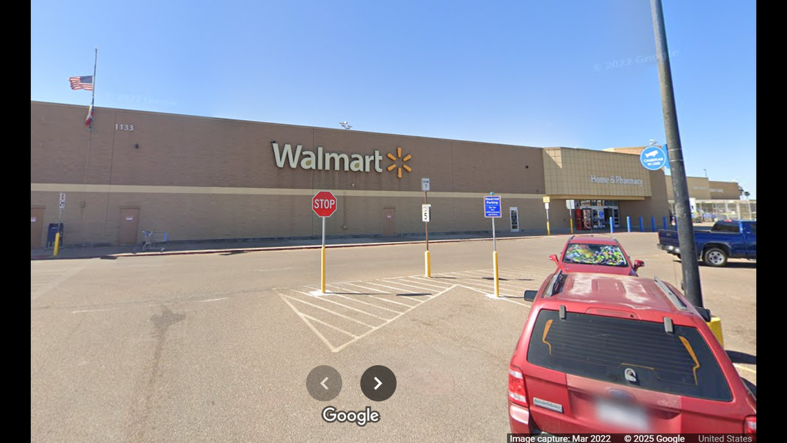 Teen's newborn found in Walmart bathroom dies, TX cops say. Her dad is ...