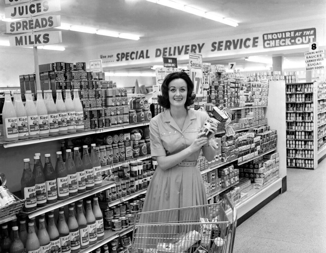32 Throwback Photos That Could Only Be Taken in 1960