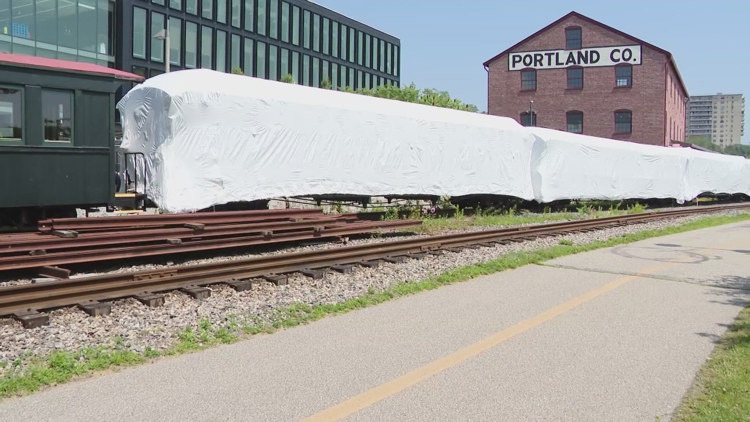 Wrapped train cars in Portland create further issues between developers ...