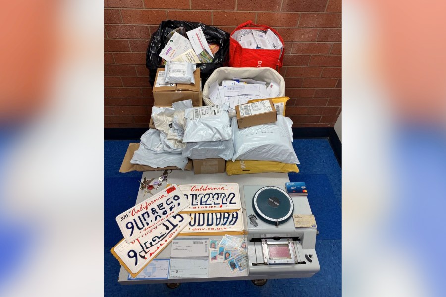 Fairfield police find bags full of stolen mail, man arrested