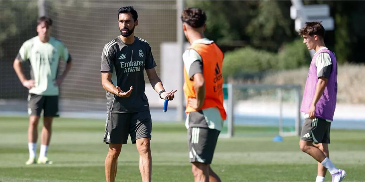 Arranca el Castilla de Arbeloa