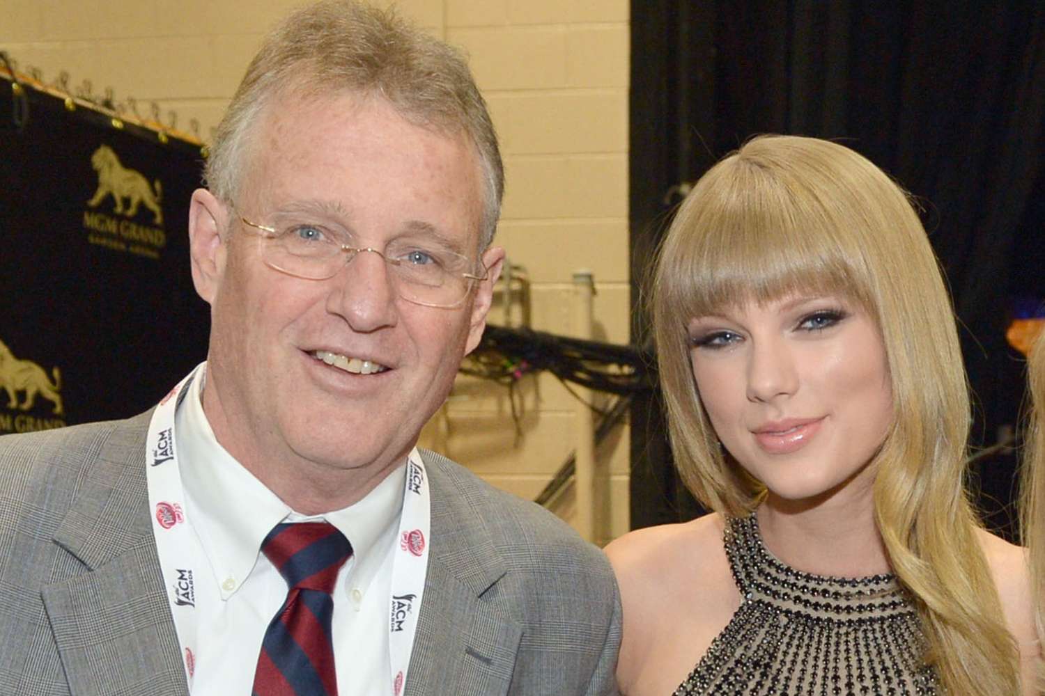 Taylor Swift's Dad Scott Recovering After Undergoing Heart Surgery