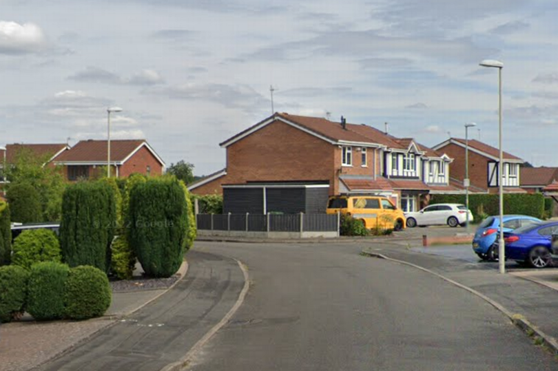 Knifeman arrested after trying to break into cars on street