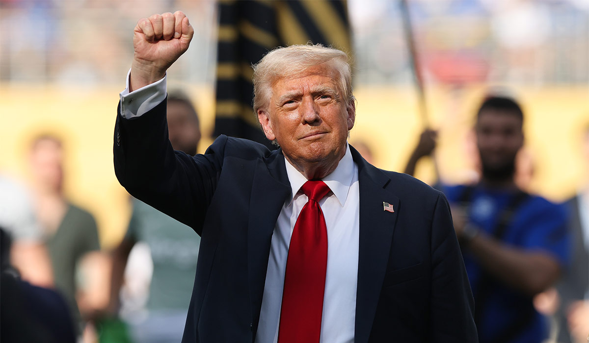 ‘It’s so freaking magical’ — Lip reader reveals Trump’s giddy reaction ...