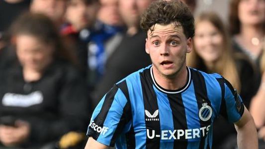'Modern full-back' De Cuyper will 'benefit' from Brighton move
