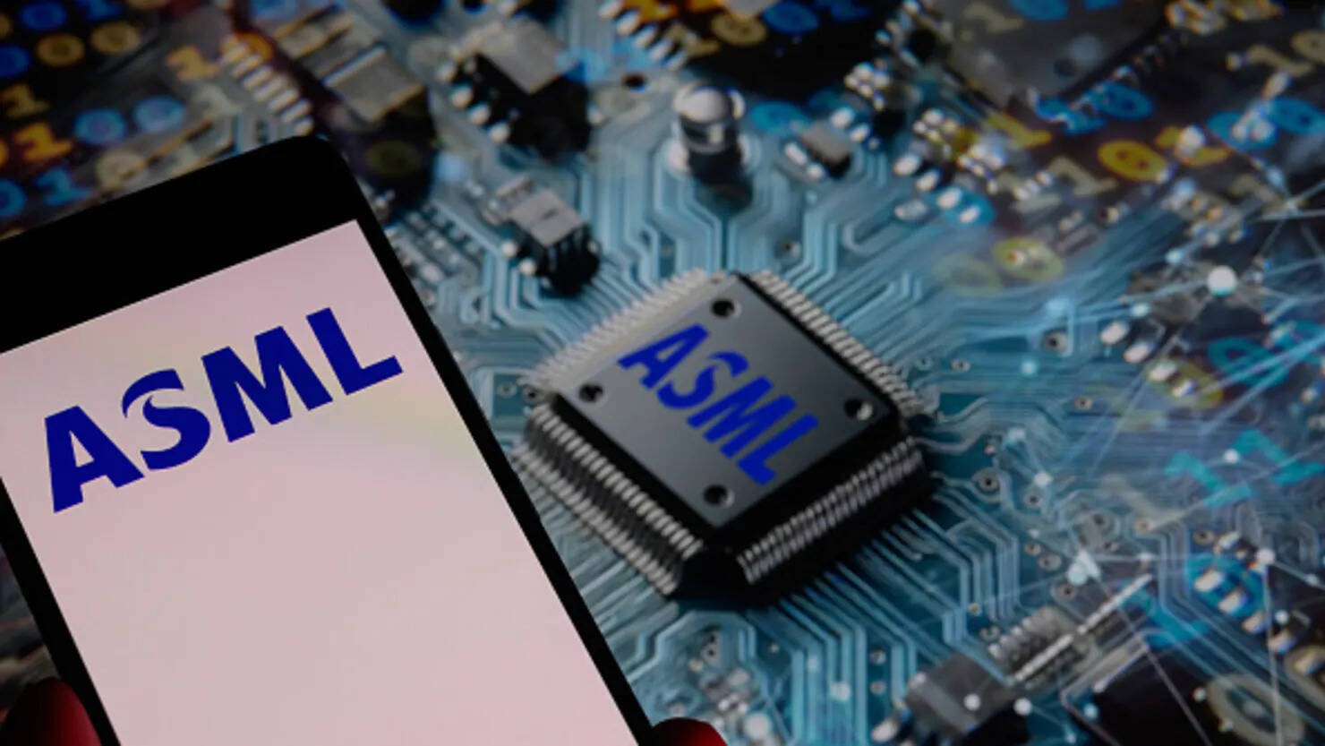 ASML stock drops 6.5% despite strong Q2 earnings — why is it falling while other chip stocks are ...