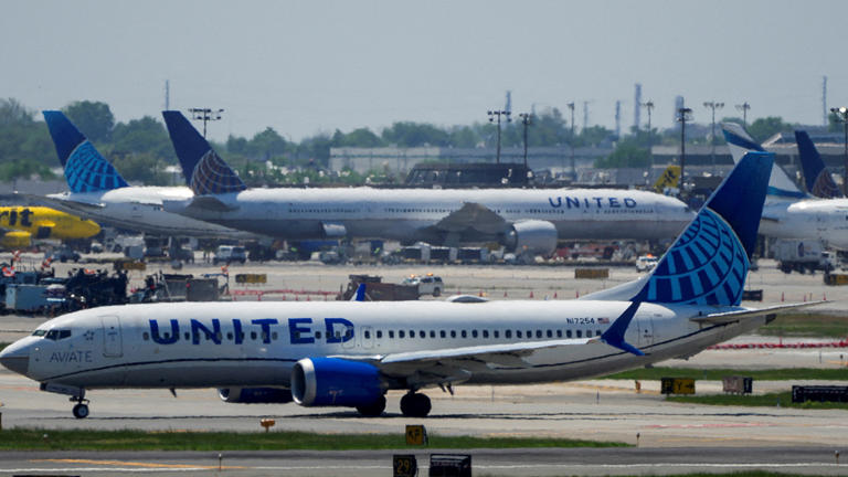 United flight returns midair after Bluetooth device name reportedly ...