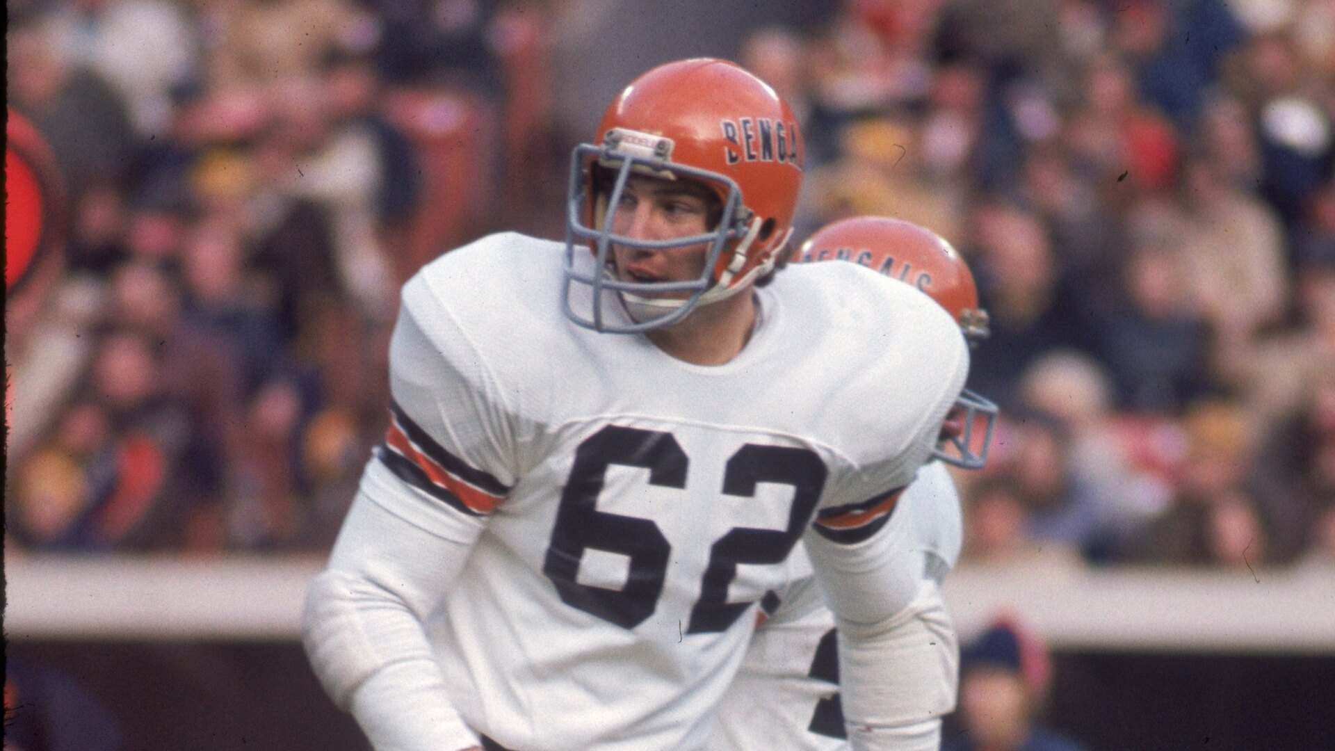 Bengals to induct Dave Lapham, Lemar Parrish into Ring of Honor