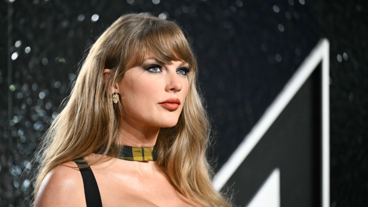 Taylor Swift Reveals Serious Health News