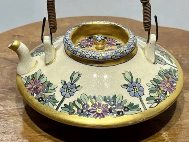 8 Best Antique Teapots to Collect