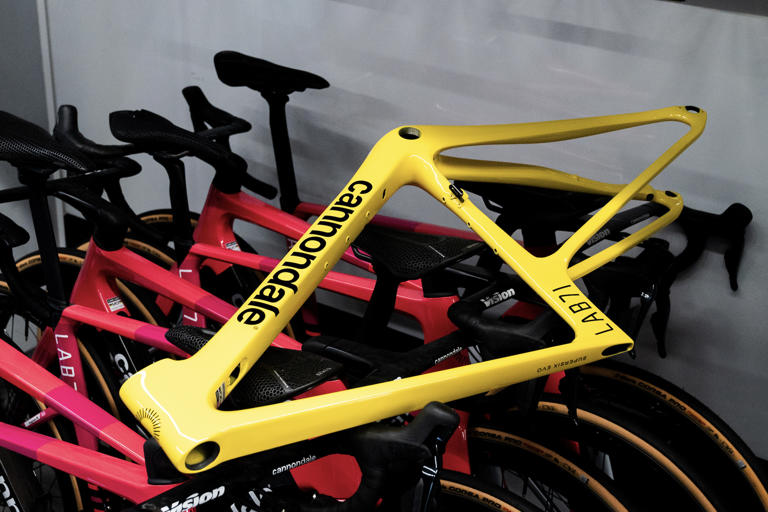 Porsche's racing through the night, denim jackets and a yellow bike - everything Ben Healy and ...