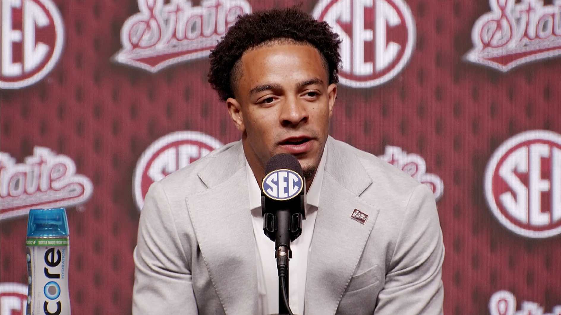 Thompson takes on leadership role at Mississippi State