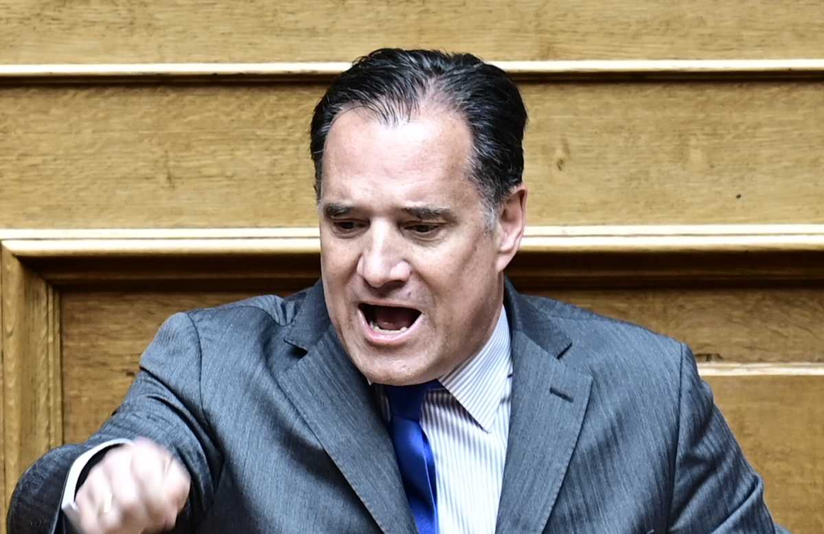 Άδωνις: Επιτίθεται σε εργαζομένους του Νοσοκομείου Αγ. Νικολάου και μας ...
