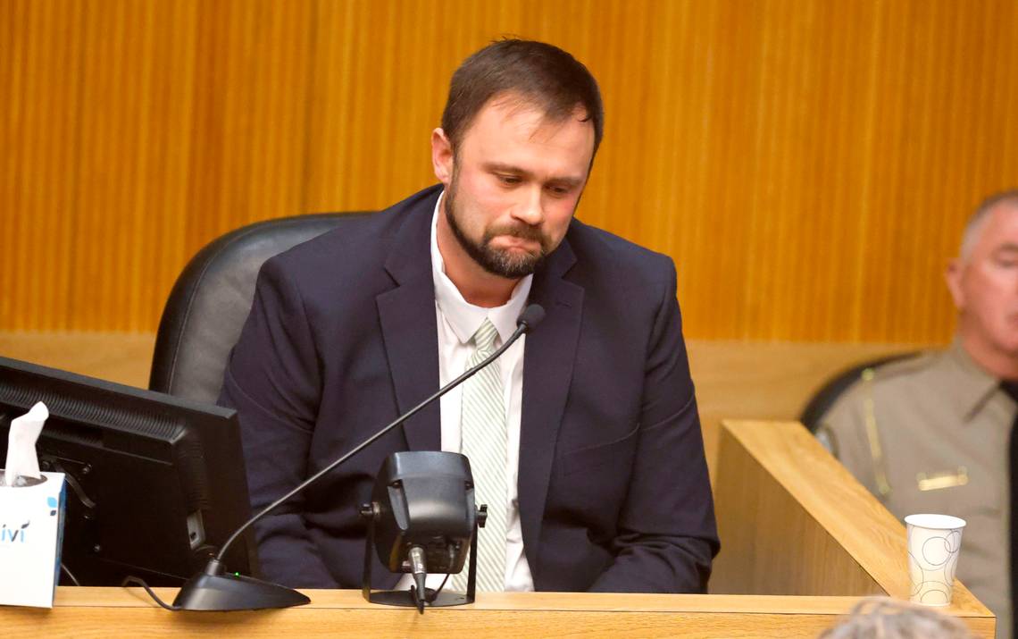 Former JoCo school board member released from prison after extortion conviction