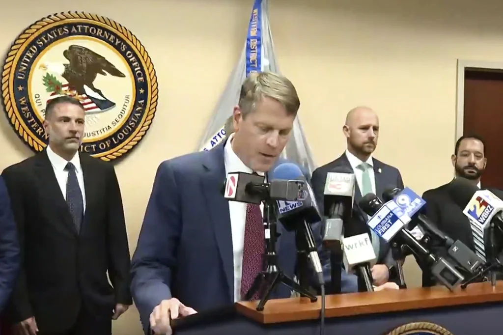 Louisiana police chiefs arrested in alleged visa fraud scheme